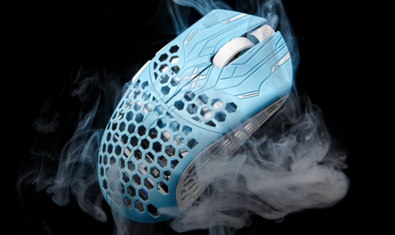 Finalmouse Starlight 12 Pegasus Sサイズ【レビュー】｜軽くてカッコイイ最強のマウスを紹介｜Sサイズは使いづらい ...