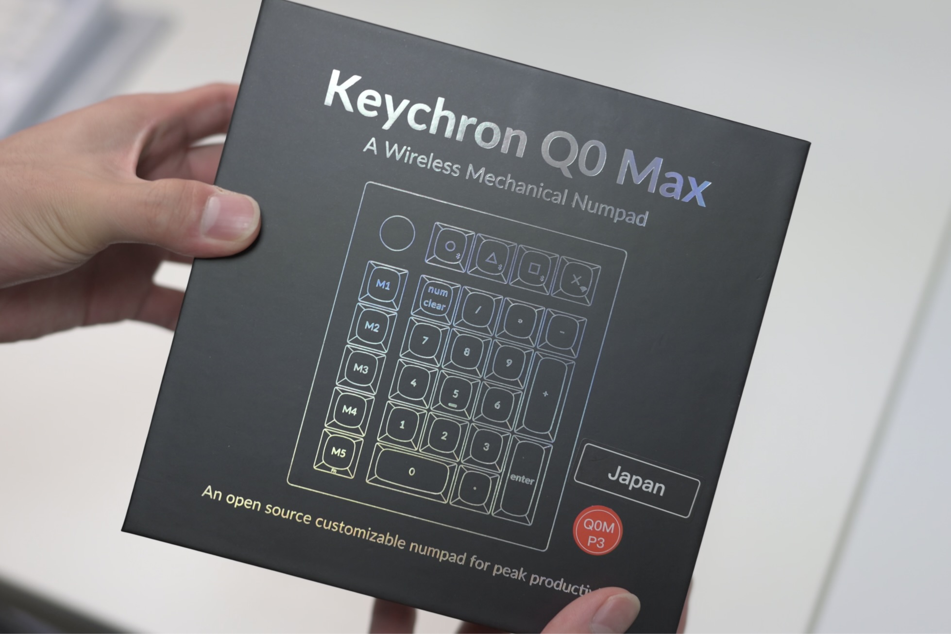 Keychron Q0 MAX【レビュー】｜テンキーを備えた打鍵感最高の「無線」左手デバイス | まちろぐ