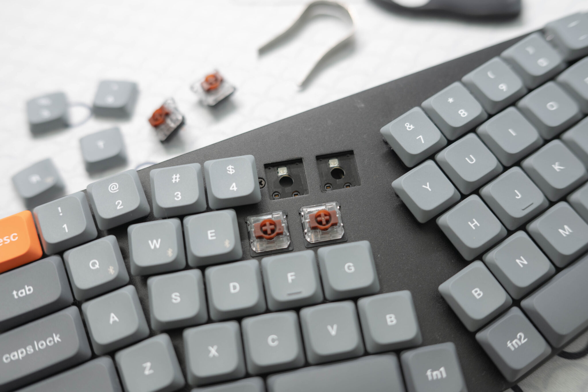 Keychron K11 MAX【レビュー】｜ロープロ・アリス配列・65%を持ち合わせる独特なキーボード。 | まちろぐ