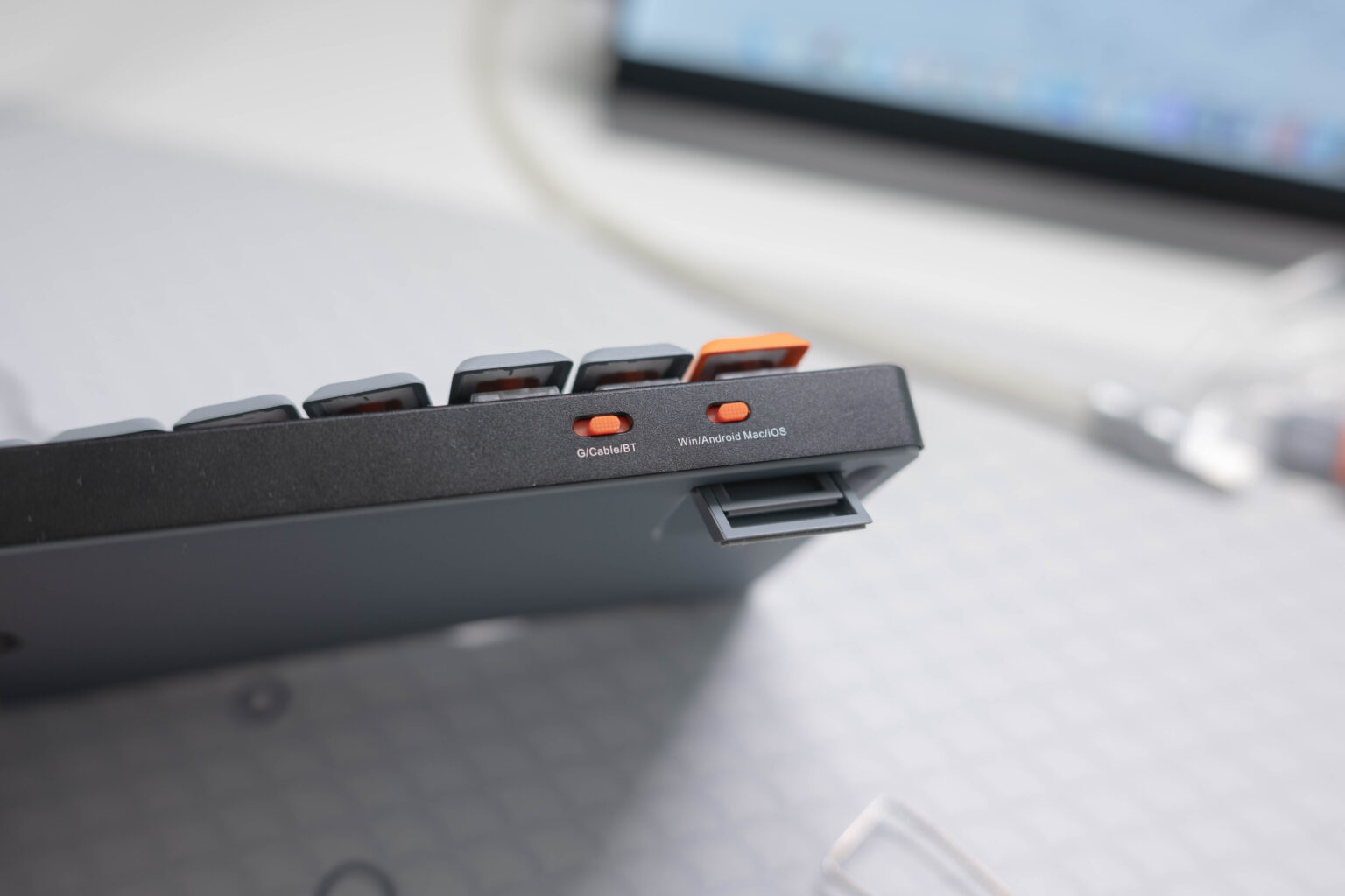 Keychron K11 MAX【レビュー】｜ロープロ・アリス配列・65%を持ち合わせる独特なキーボード。 | まちろぐ